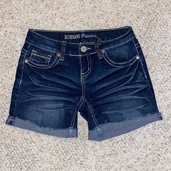 ZCO | Shorts | Zco Jeans Embellished Denim Shorts Angel Wings Size 3 ...
